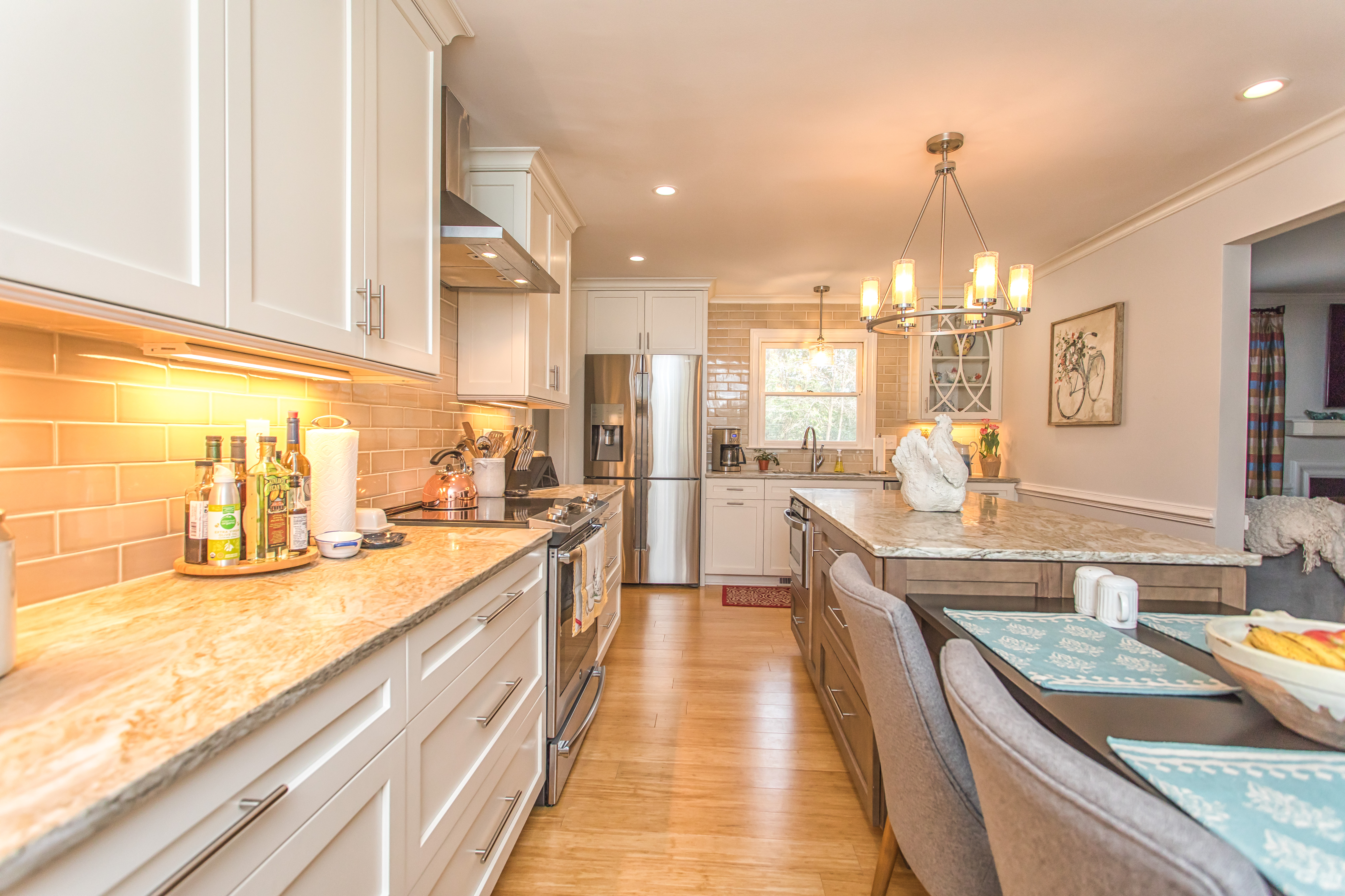 KITCHENS – McKenzie Baker Interiors